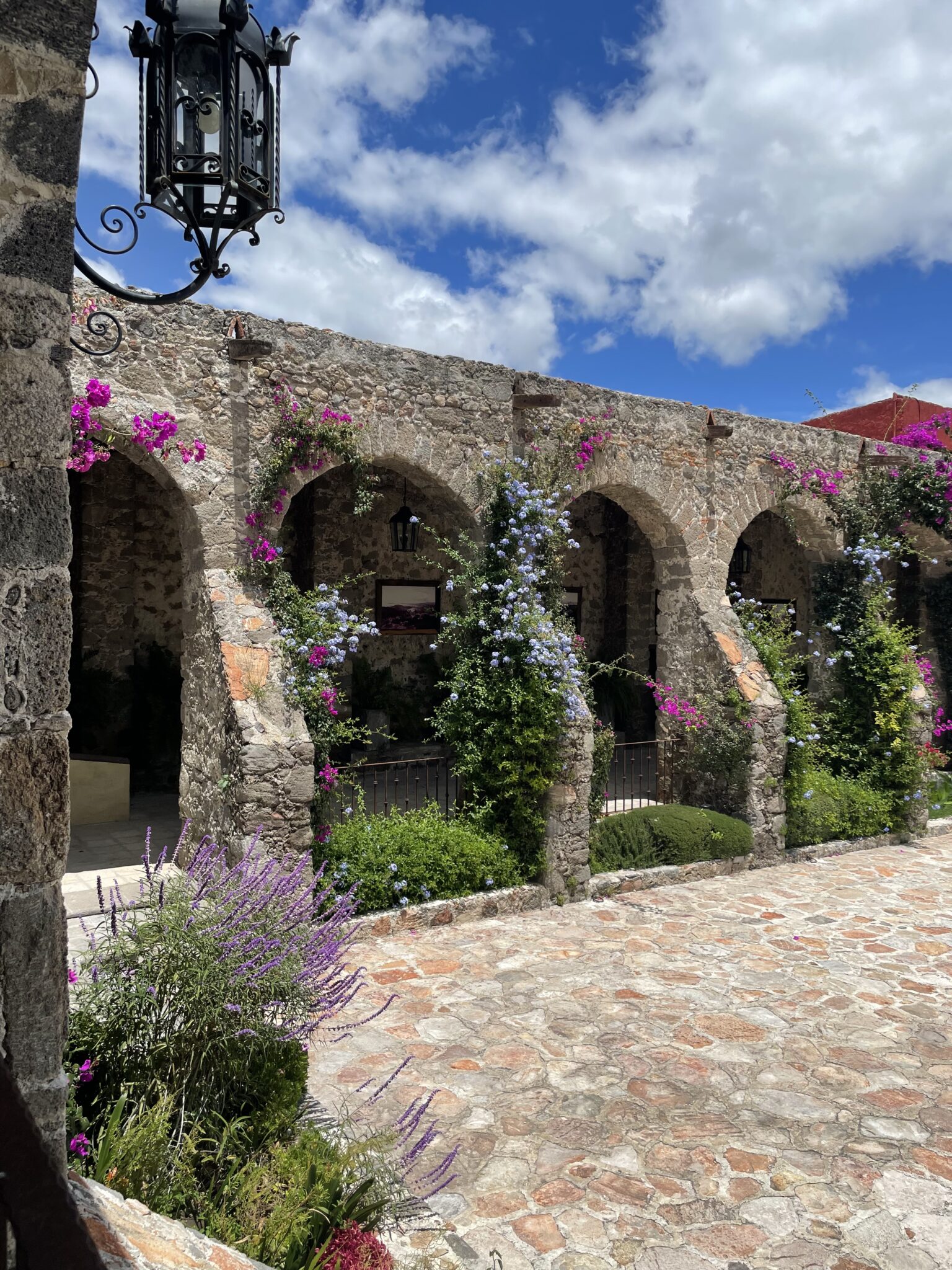 Visita Rancho Tequisquiapan, Isaac Broid – Escuela de arquitectura